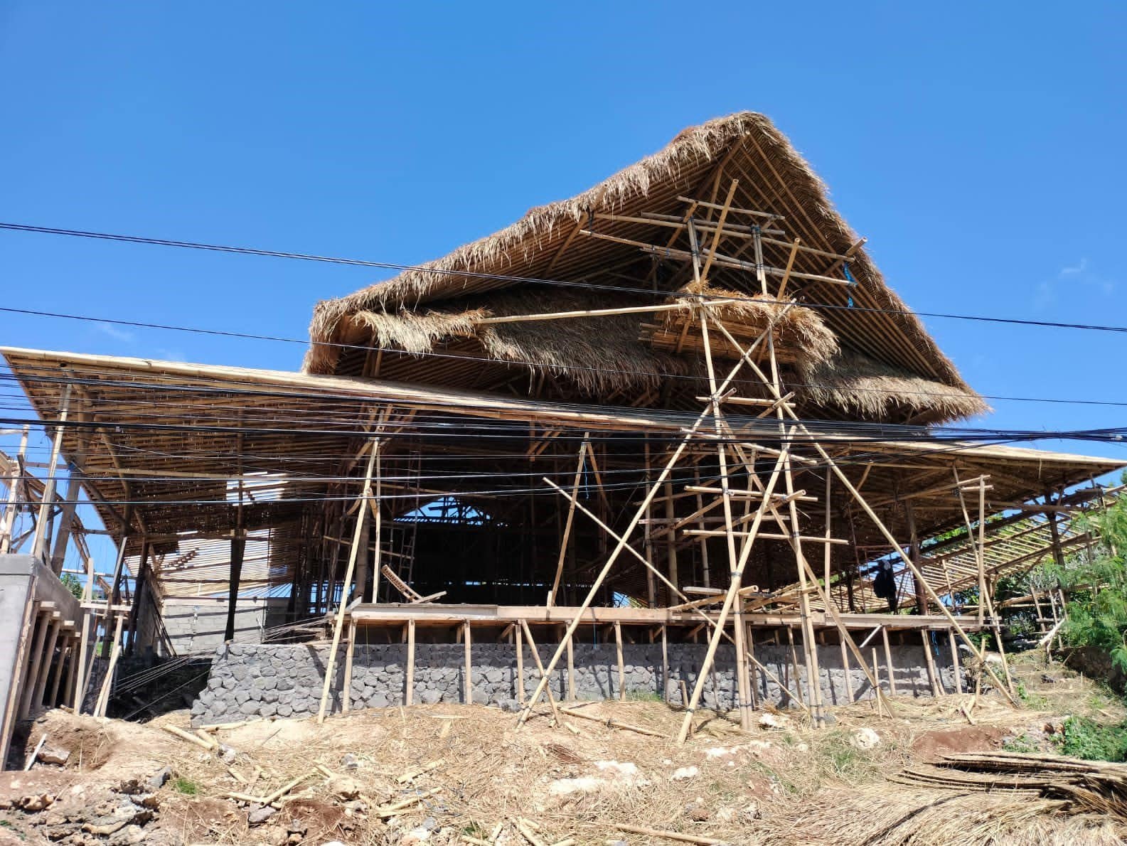 Yuki Uluwatu - Studio Tanama